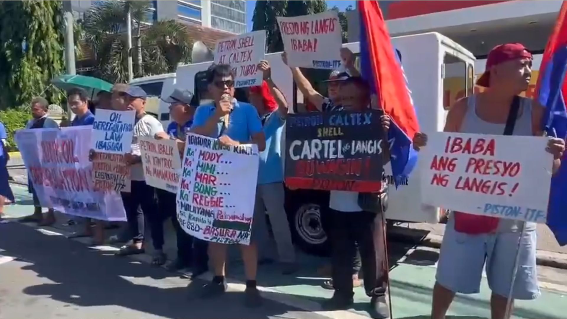 Transport group holds noise barrage vs. slight oil price rollback